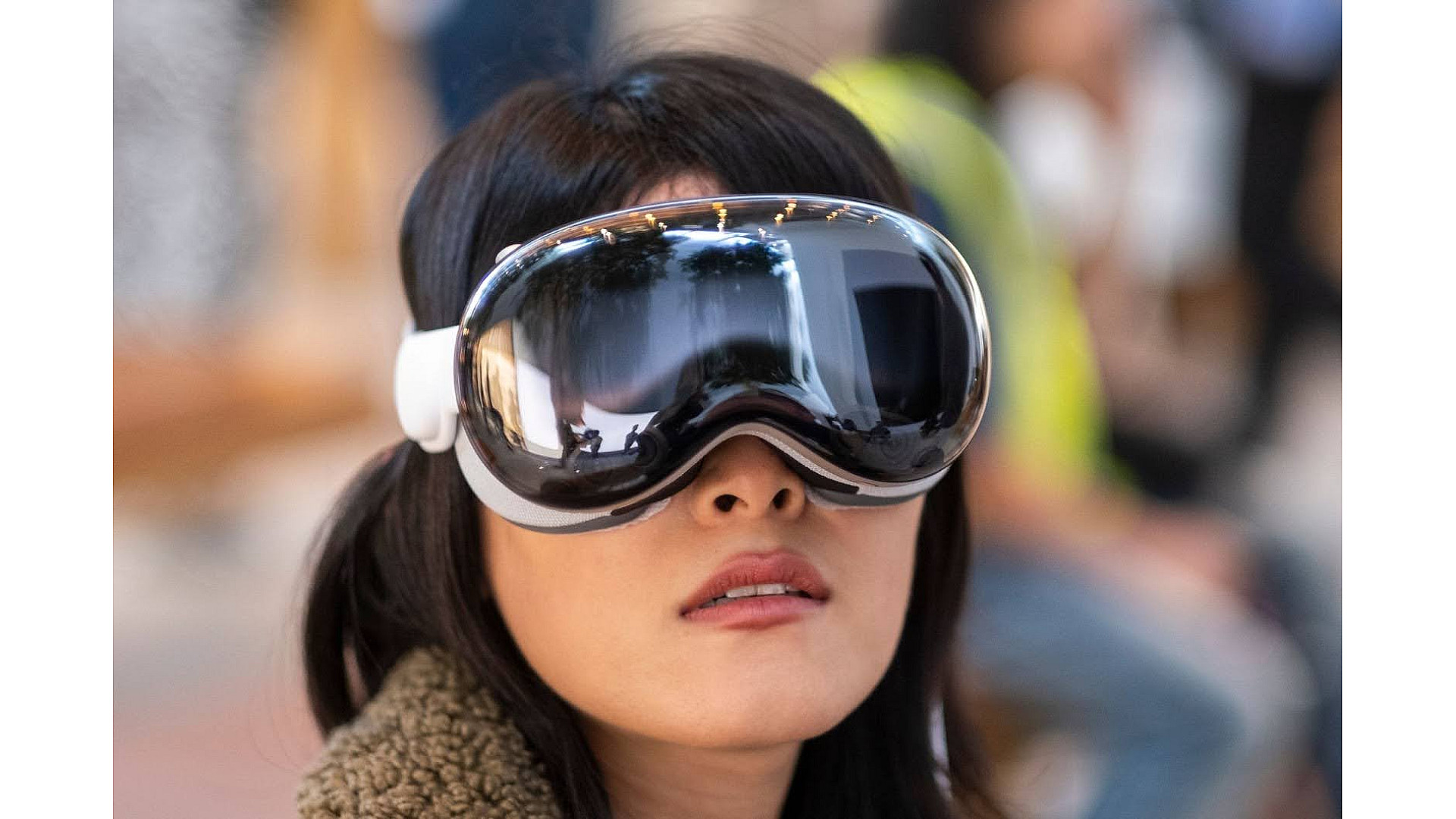 What is Apple Vision Pro, How Does It Work, and Its Role in the Future ...