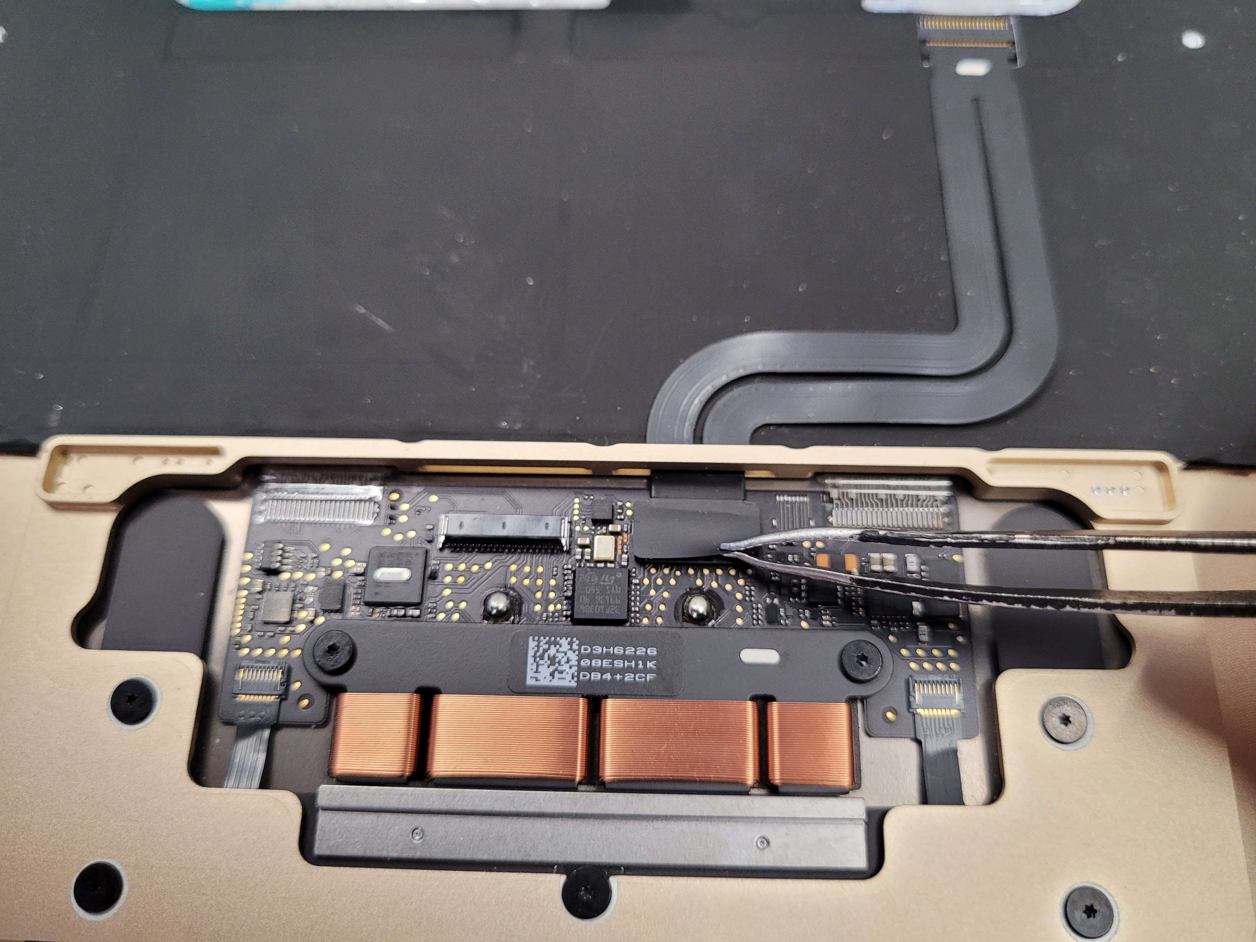 MacBook A1534 Keyboard (Upper Case) Replacement - TechToro.io