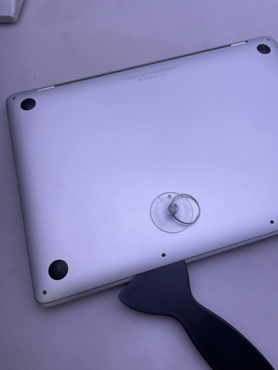 MacBook Pro 13 A1708 2017 Display Assembly Replacement - TechToro.io