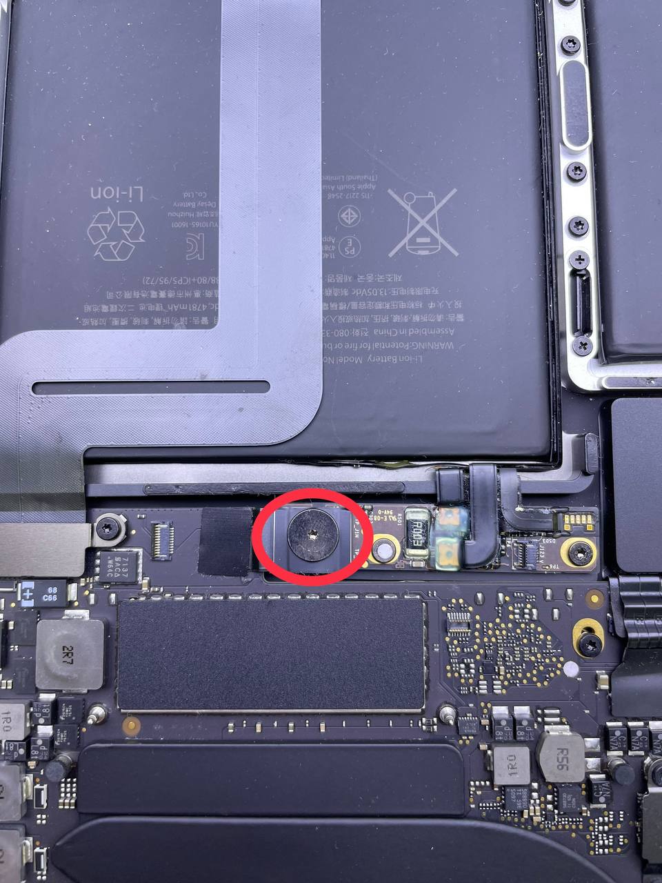 MacBook Pro 13 A1708 2017 Display Assembly Replacement - TechToro.io